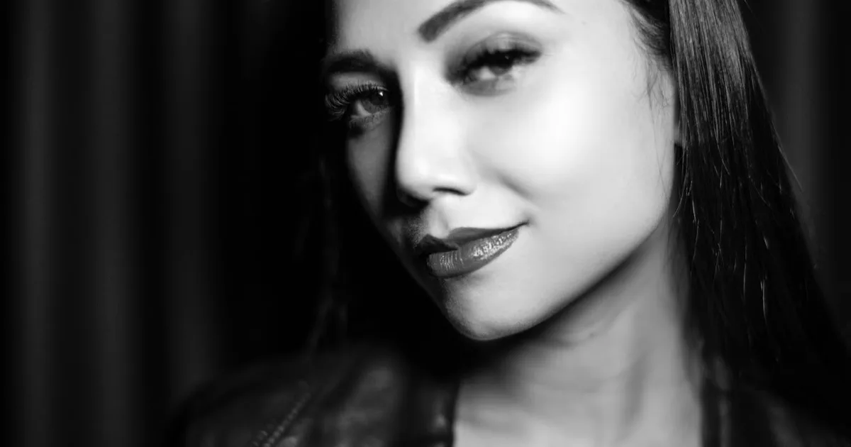 Taz Angullia — ADE