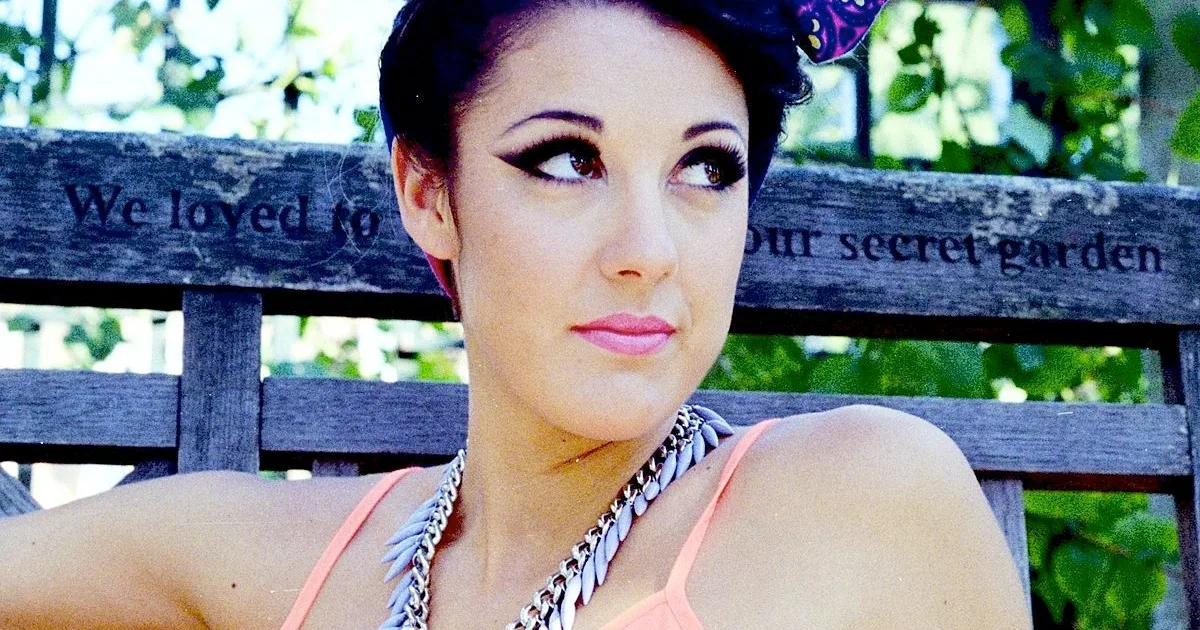 Rachel Collier — ADE